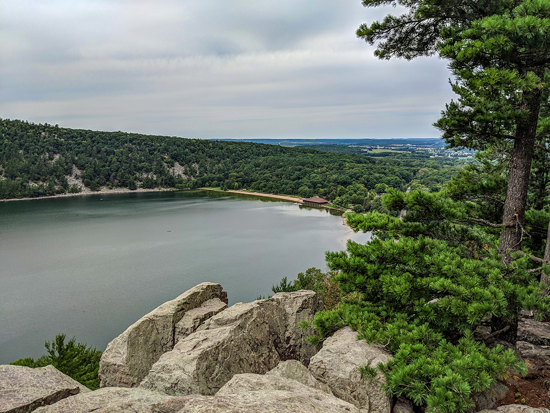 Hiking Devil's Lake East Bluff