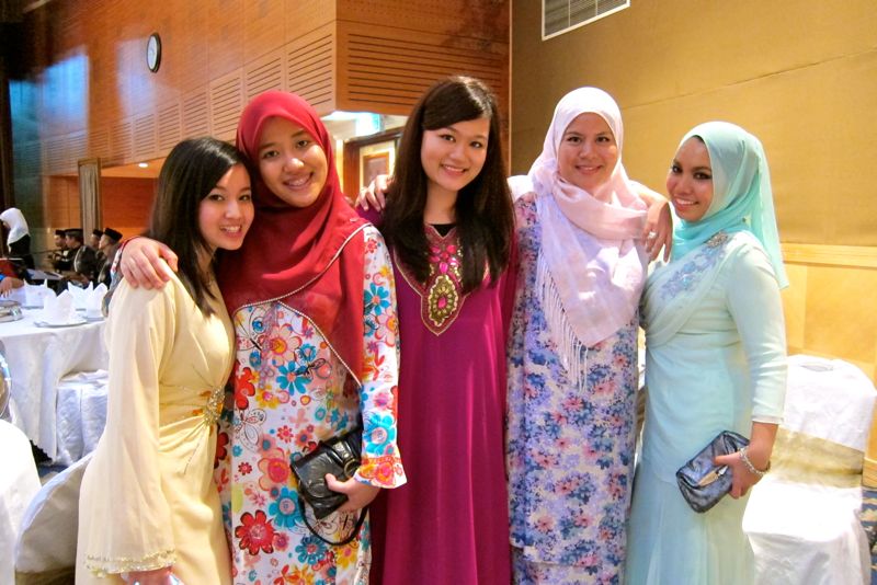 Shazwani Hamid's Blog: Of Weddings and Reunion