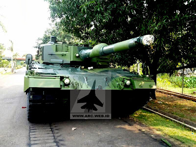 World Defense News: Proses Pengecatan Leopard 2A4 Dan Marder 1A3 TNI AD