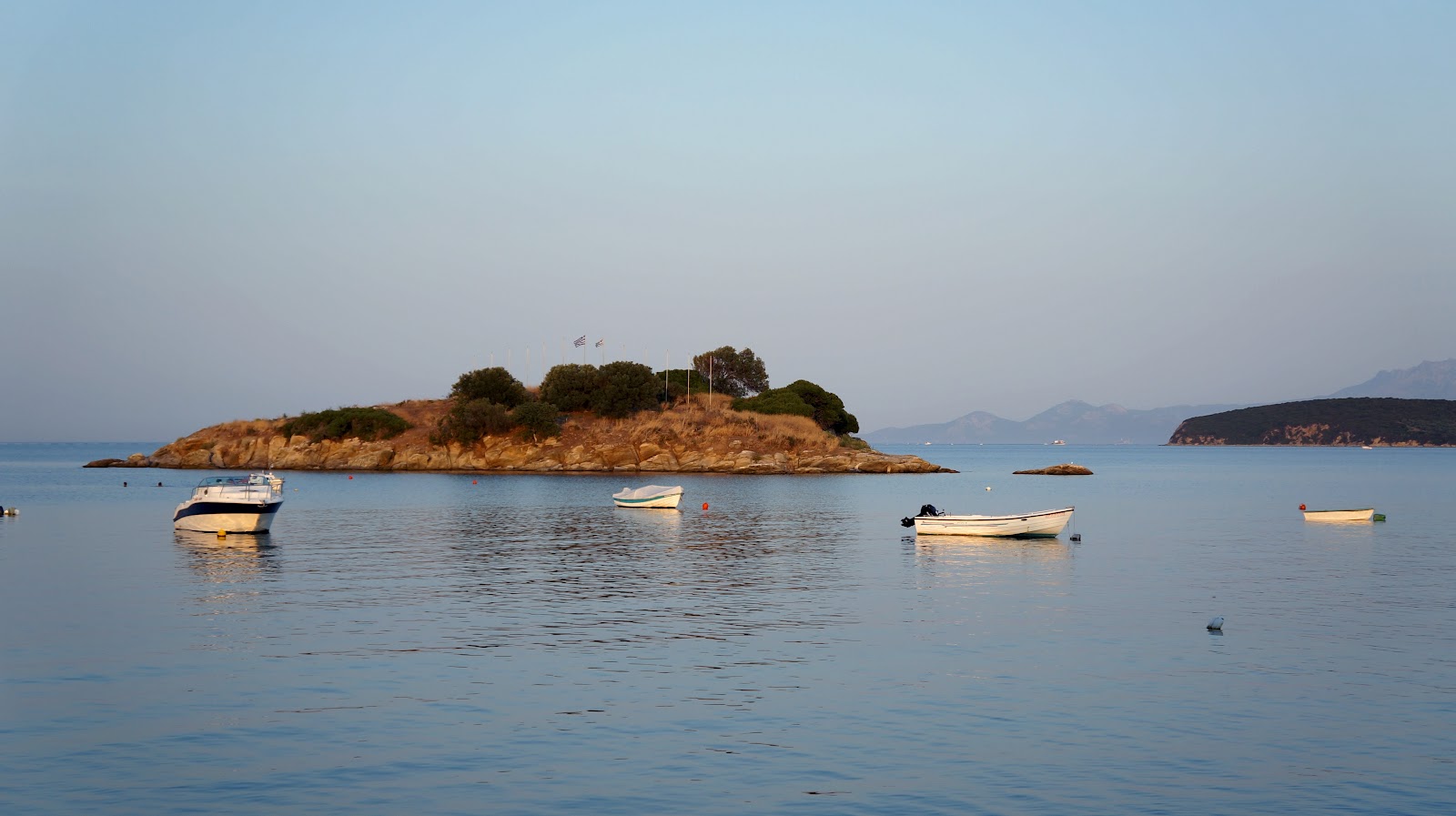 Nea Peramos, Greece | sis*caprice