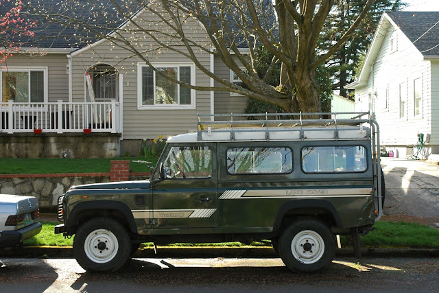 OLD PARKED CARS.: 1987 Land Rover One Ten Wagon.