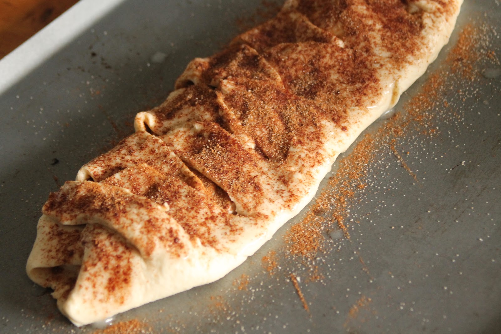 Cinnamon Sugar Cheese Strudel - TfDiaries