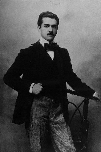 Relógio D'Água Editores: Exposição sobre Raymond Roussel em Serralves