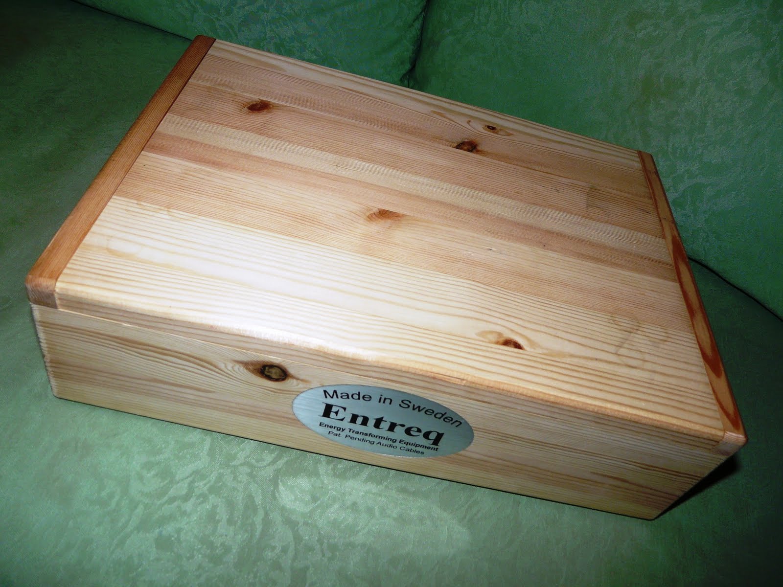 HiFi Unlimited: Power Trip! Entreq Challenger JV - The Absolute ...