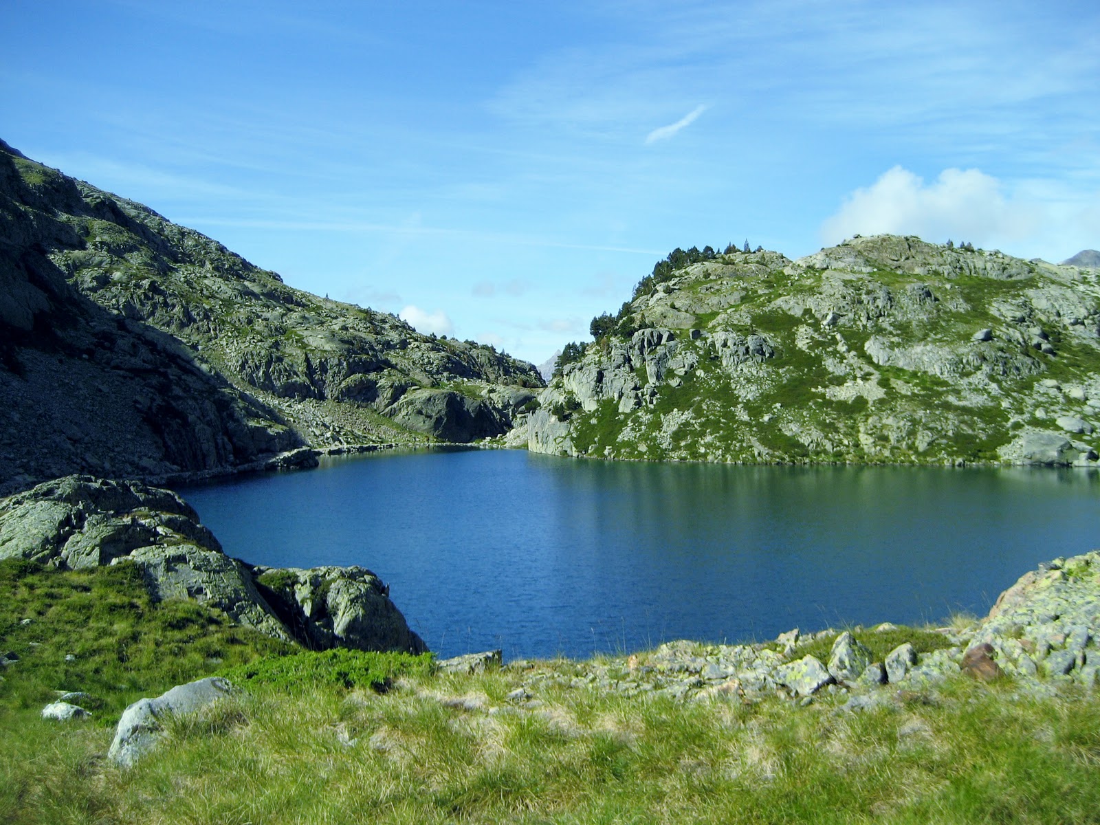 MIRADORES: Balaitous (3.144m). Desde los Ibones de Arriel por la Gran ...