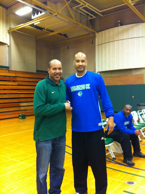 Shoreline Area News: Former NBA players battle it out as local college ...