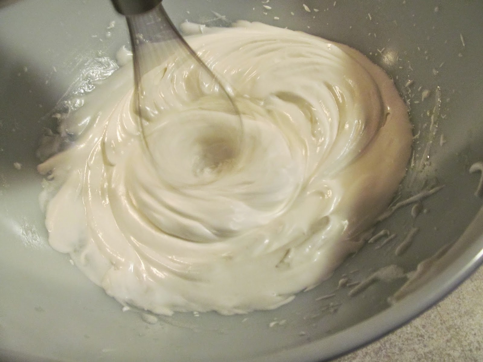 The Minister's Wife : French Macarons Made On A Wonderful Silicone ...