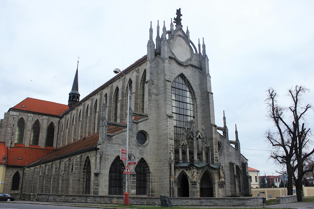 Kostnice v Sedlci u Kutné Hory a v polské Čermné - uneseni