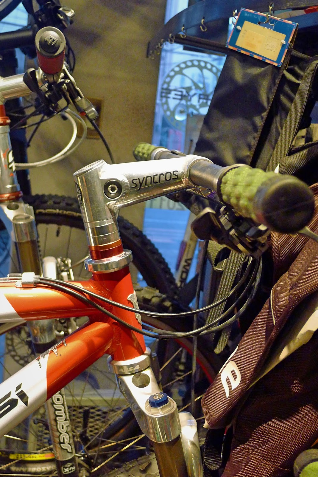 Kinki Cycle: Gyro Bike, Osaka