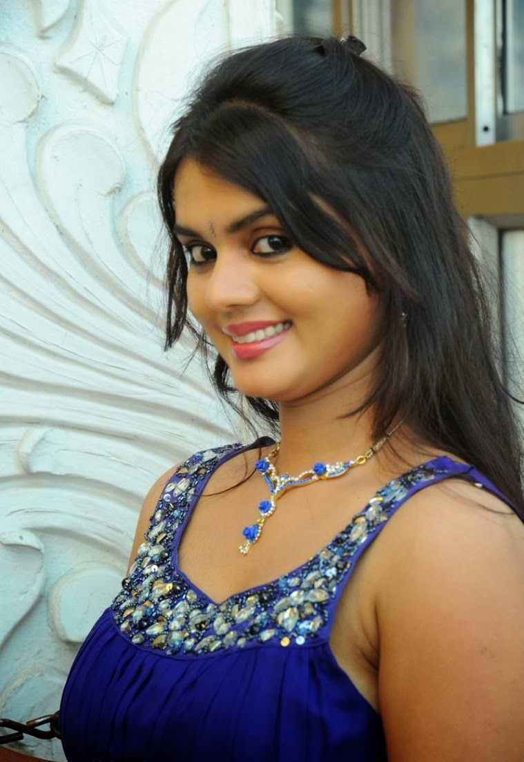 Indian Newly Married Hot Bhabhi Supriya Latest Cleavage Showing Spicy Top Stills Actress Hd Photos