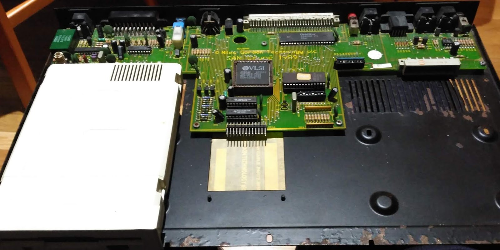 Retro Ordenadores Orty: SAM Coupe (256K de RAM y una disquetera) (MGT ...