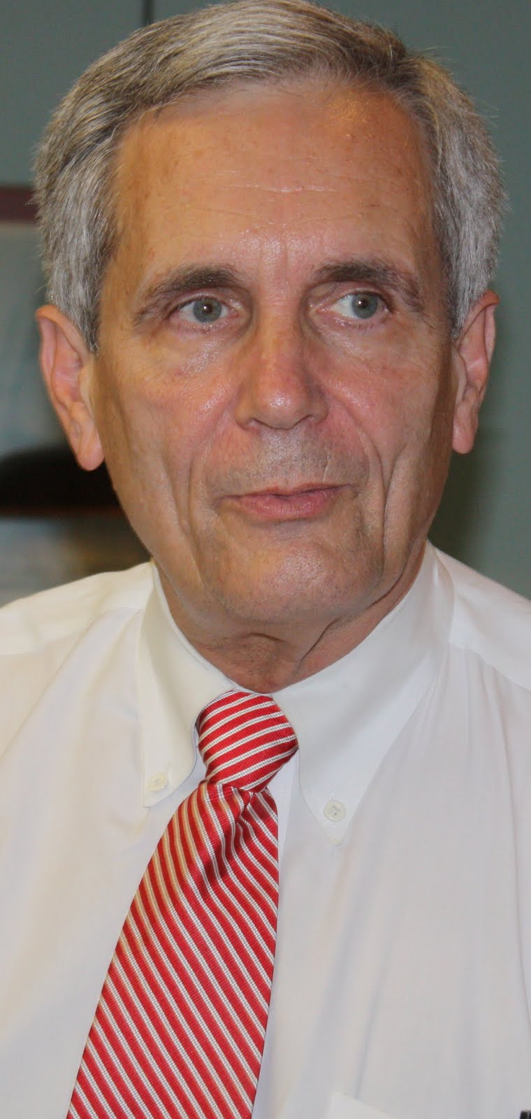 Walker Report - Shedding Light on Bexar County: Congressman Lloyd ...