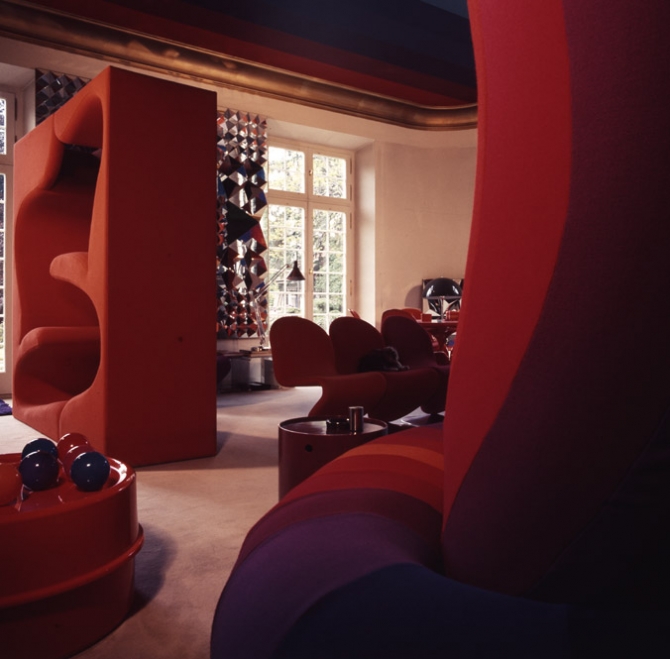 stereo fields forever: verner panton & visiona 2