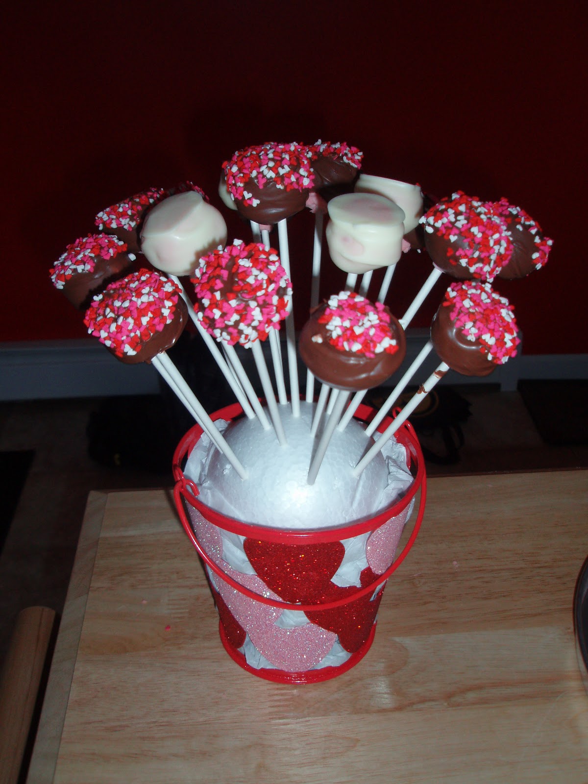 Secrets from the Cookie Princess: Strawberry Cheesecake Pops