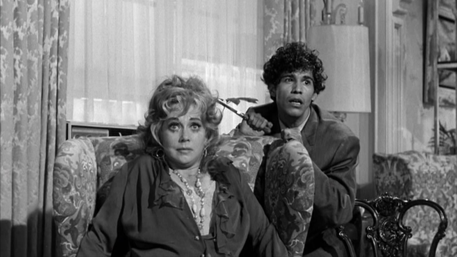 Happyotter: LADY IN A CAGE (1964)