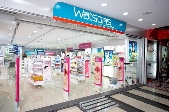 Pencuci Muka Terbaik [9 Jenama Untuk kulit Berminyak & Berjerawat]