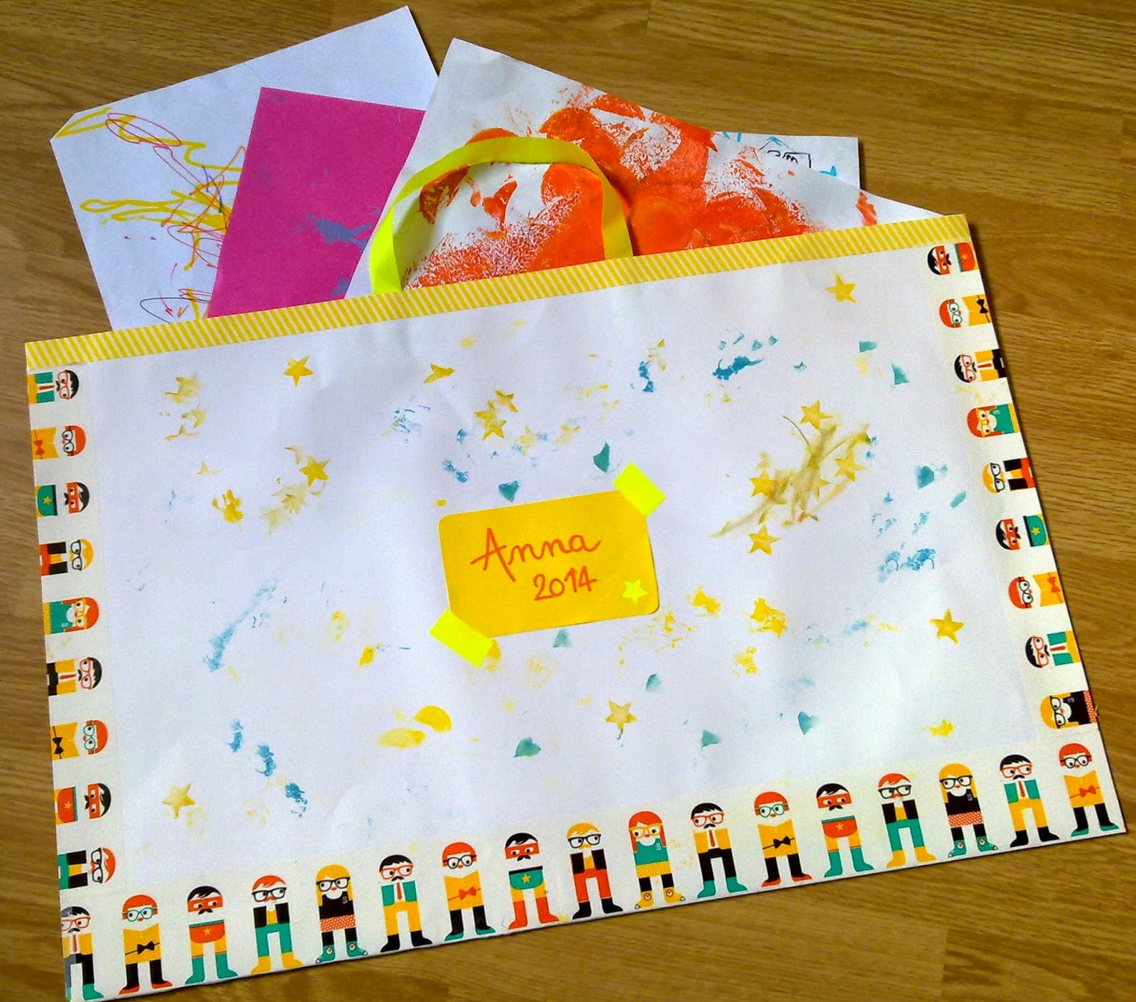 L'atelier du Lapin Masqué: DIY Un portfolio pour ranger tous les ...