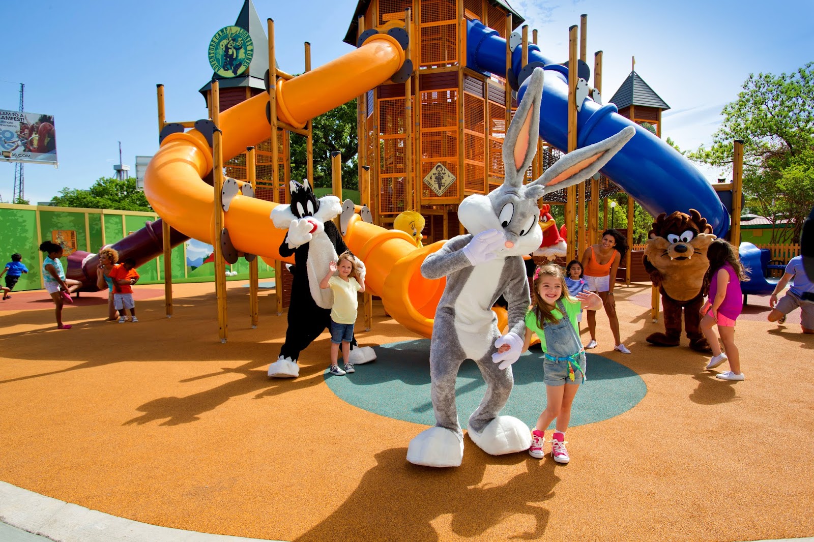 ParquePlaza.net: Nueva Área Infantil DC Super Friends y Looney Tunes ...