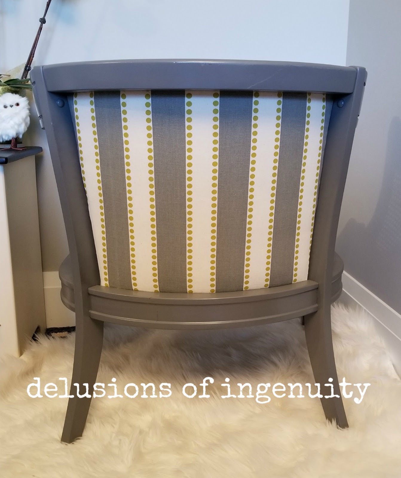 delusions of ingenuity: hooters {a vintage barrel chair makeover}