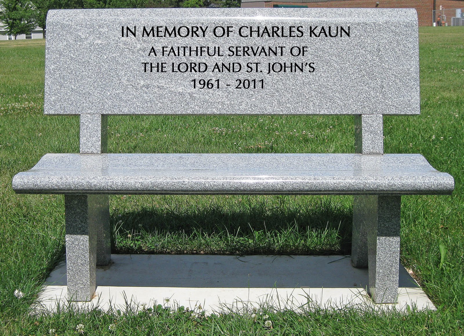 Nature Knitter: Dad's Memorial Bench