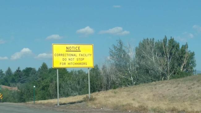 Warning Signs That Are Really Scary (28 Pics)