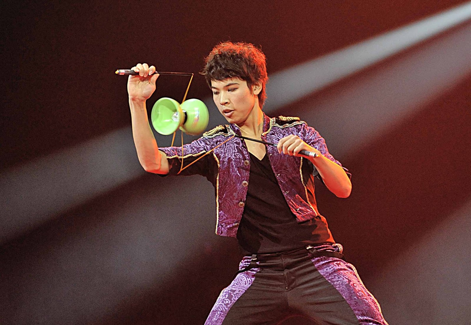 circus: William Wei-Liang LIN (photos de Yvon Kervinio)