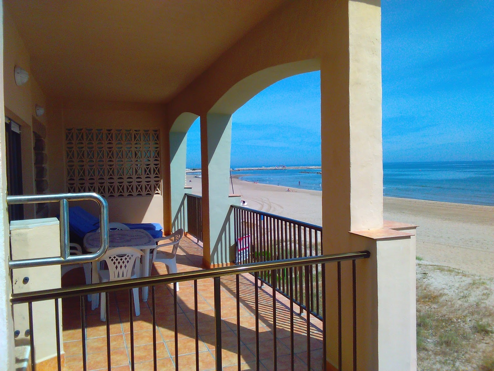 caraalmar.es: Apartamento a Pie de Playa. (Muy Completo y Equipado)