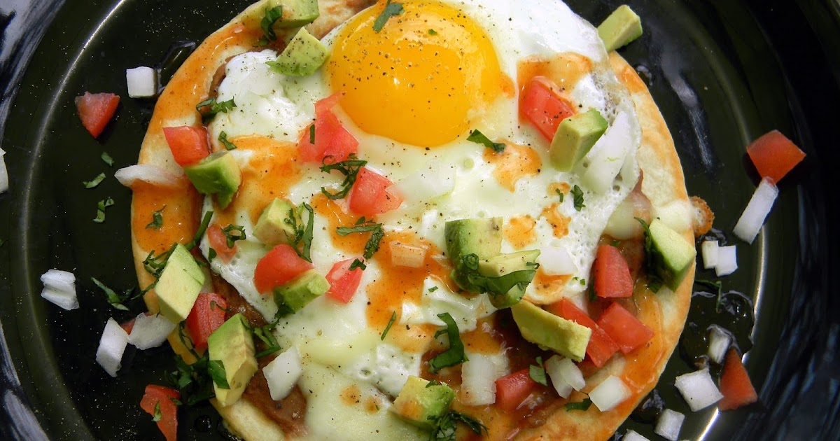 Kitten with a Whisk: Huevos Rancheros - A Breakfast Splurge
