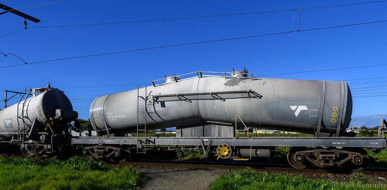 Trains and Railways in South Africa: 2012-08-01 Cement Train
