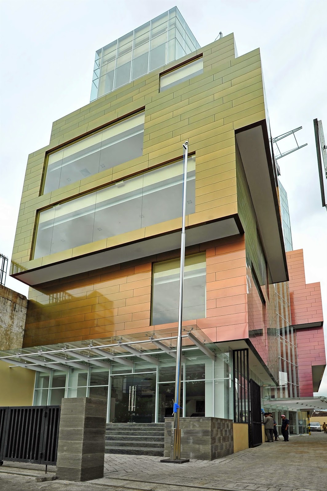 Aluminium facade design inspiration #04 "Prismatic Beauty" | Facade ...