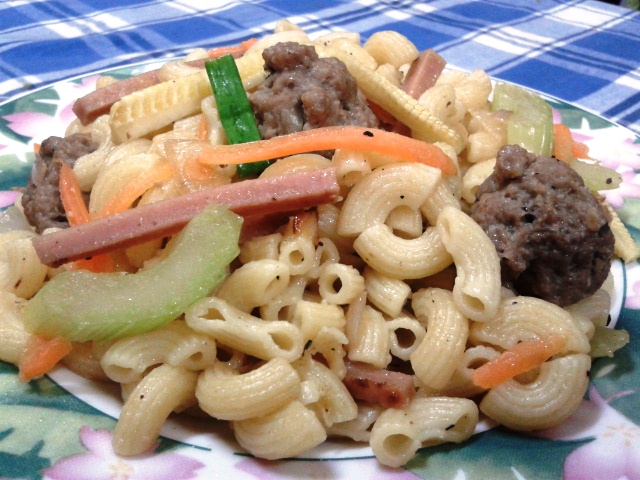 Cookery Pot - Secrets of Happiness: Fried Macaroni with Meatballs