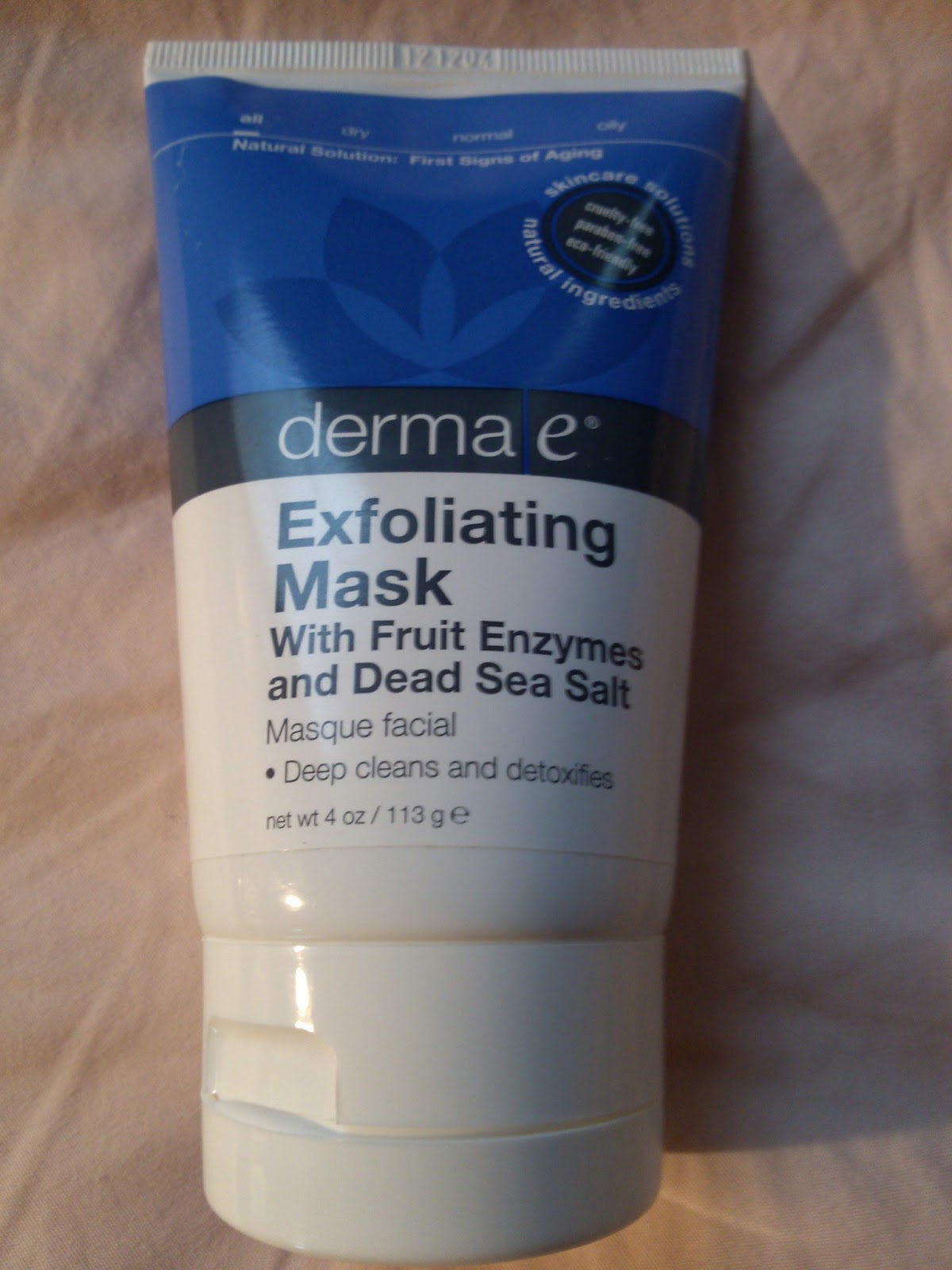 A Lucky Ladybug: derma e Exfoliating Mask Review and Giveaway