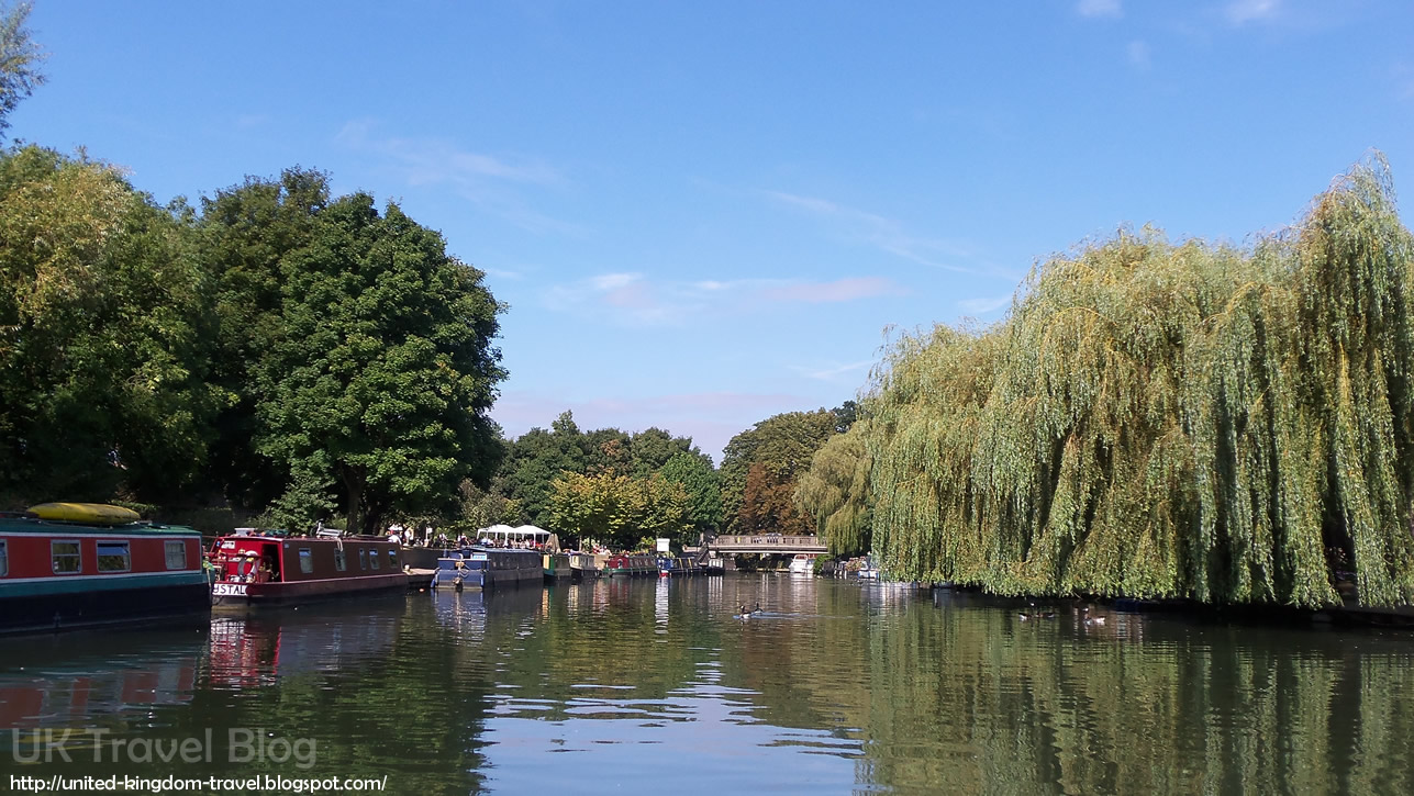 Day Picnic on a Boat | Lee Valley Country Park | Lee Valley Boat Centre ...