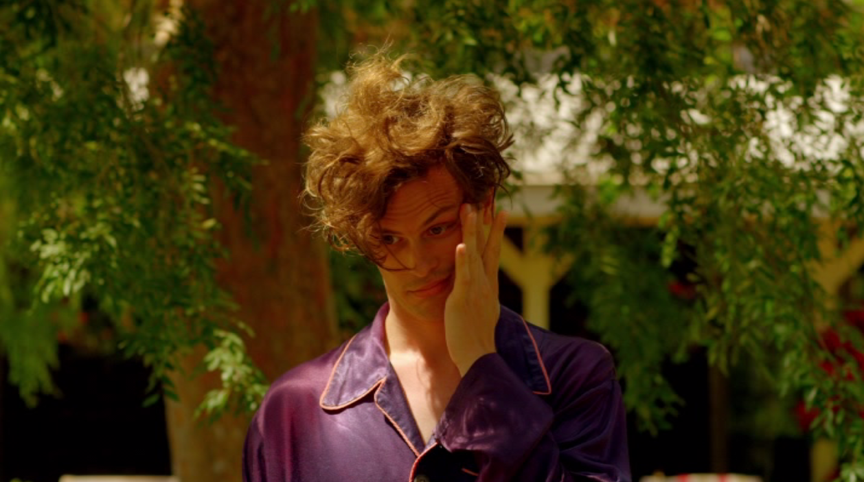 SUBURBAN GOTHIC (2014) | FILM REVIEW