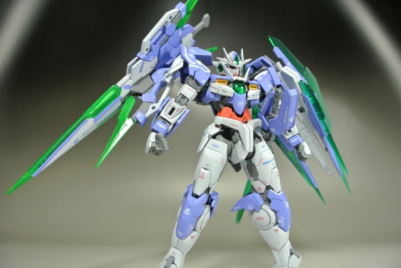 Custom Build: RG 1/144 00 Quanta Full Saber