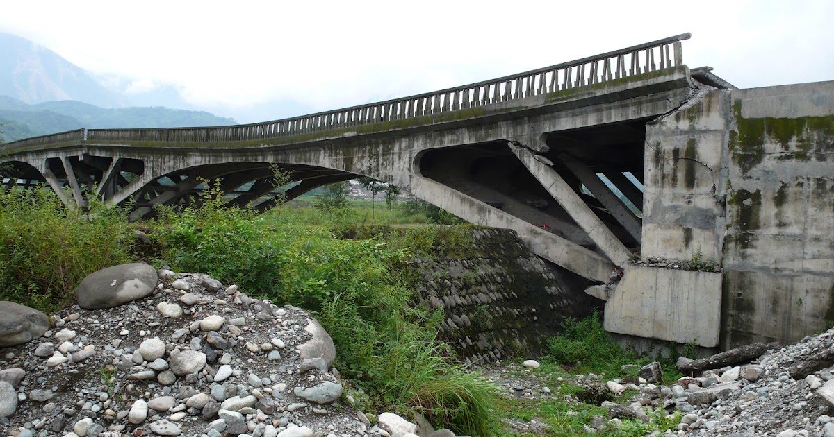 Bridge of the Week: Sichuan China's Bridges: Xiao Yu Dong (Fish Hole ...