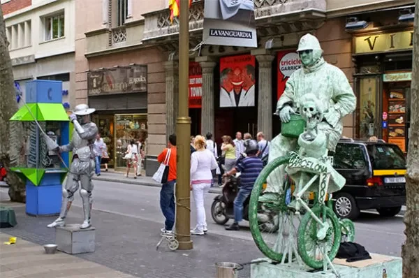 Amazing Living Statues Around The World | Most Unbelievable & Amazing ...