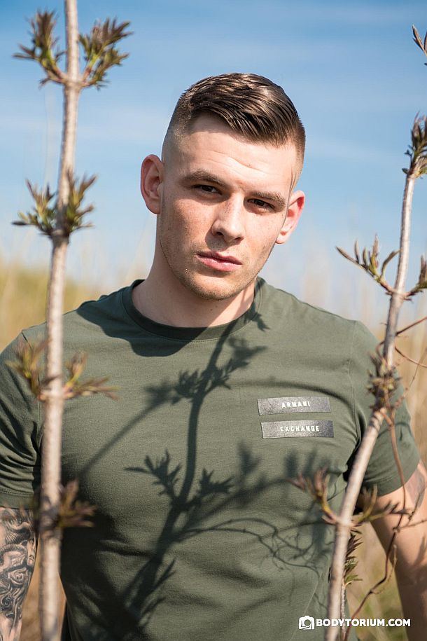 Favorite Hunks & Other Things: A Walk in the Woods: Tomas D by Bodytorium