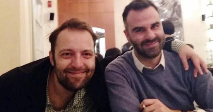 ΕΙΝΑΙ ΣΠΙΤΙ ΚΑΙ ΚΑΝΕΛΛΩΝΕΙ ΤΟ ΡΙΖΟΓΑΛΟ... ΜΗΝ ΑΝΗΣΥΧΕΙΤΕ. Ο ΑΥΓΟΥΣΤΟΣ ...