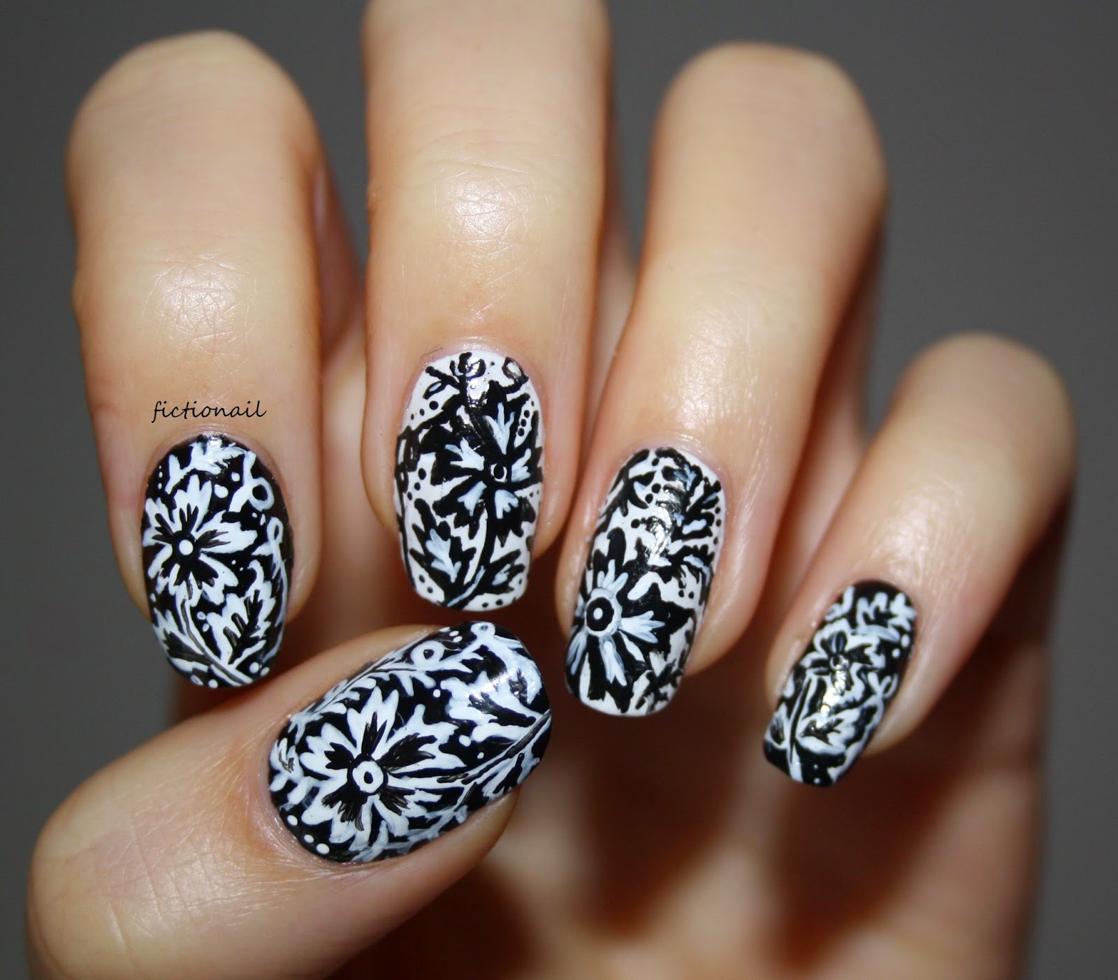 Black And White William Morris Inspired Nails