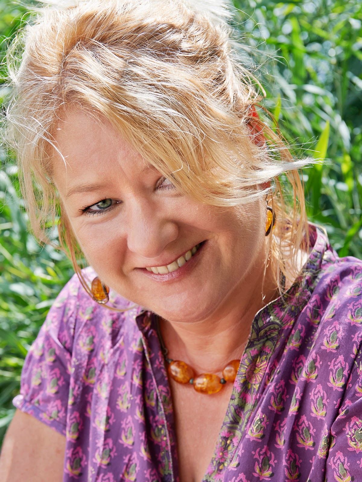 Monique DeVere: Dish The Pie With Monique & Guest Nina Croft: Lemon ...