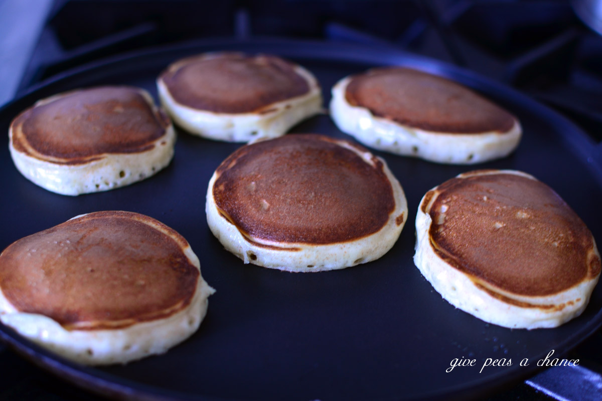 Give Peas a Chance: Whole Wheat Greek Yogurt Pancakes