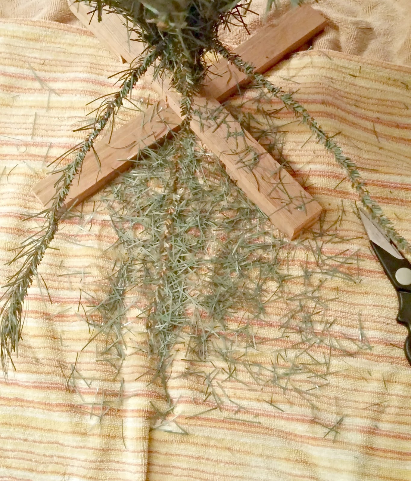 Christmas Decorating - A Deconstructed Christmas Tree - Little Vintage ...