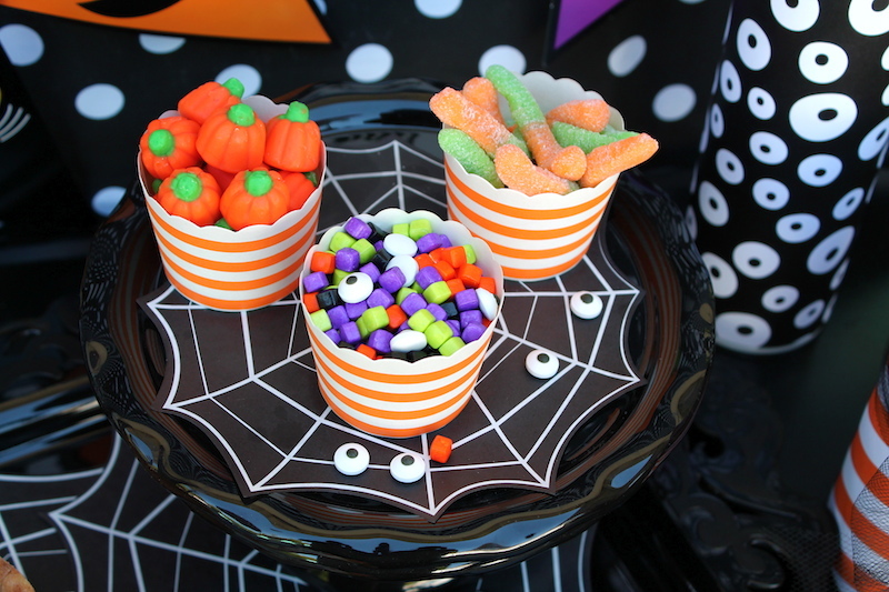 Simple Spooky Sundaes | Halloween Treats! - LAURA'S little PARTY