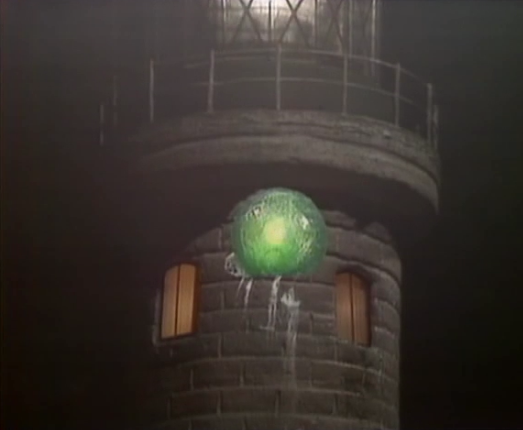 cryptonaut-in-exile: Horror of Fang Rock - "Don't fire until you see ...