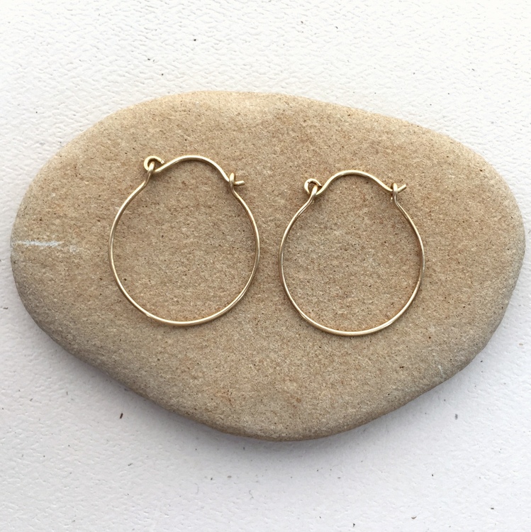Lisa Yang Jewelry : 5 DIY Jewelry Projects with Handmade Wire Hoops