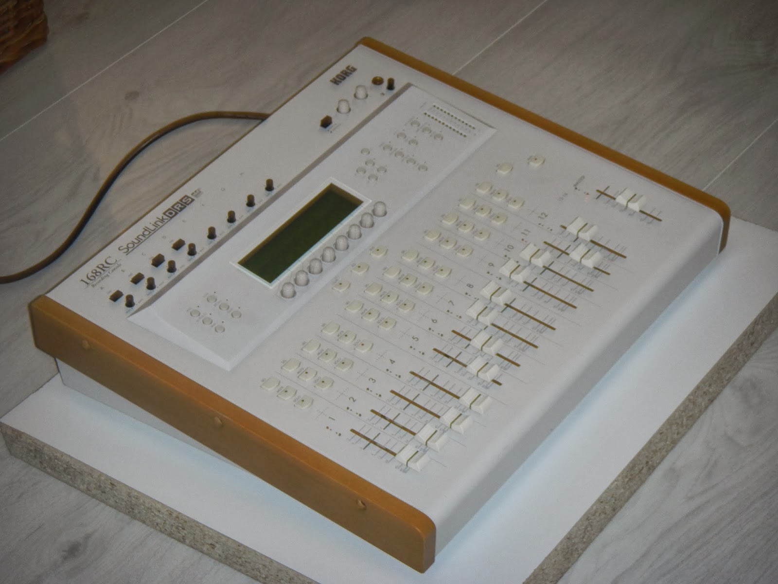 Infrequent Sound [sex.tex] technology: Korg Soundlink DRS 168RC