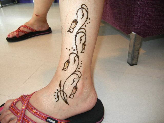New 10 Mehndi Designs For Legs | Leg Henna Photos 2016 - NEW HENNA ...