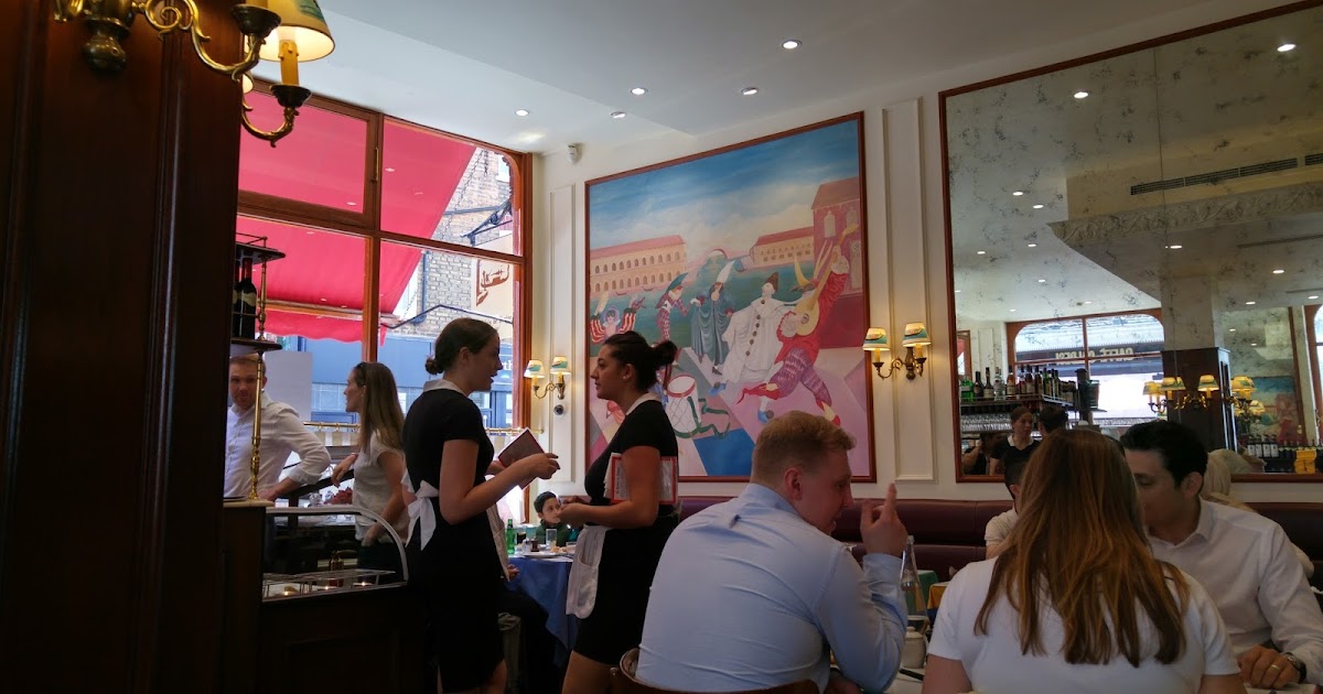 how to eat | all around table manners: EATING IN PUBLIC