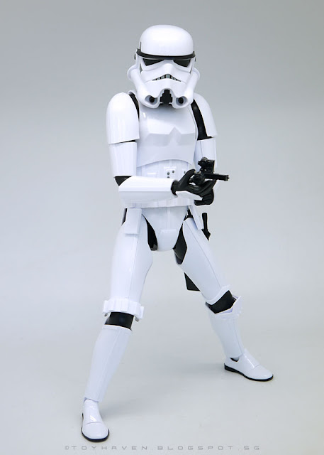 toyhaven: "It's them! Blast them!" Review of Bandai 1/6th scale Star ...